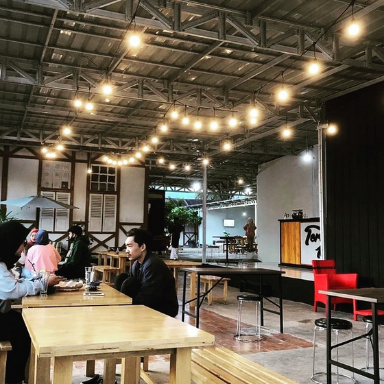 Cafe / Restaurant - Visit Beautiful West Sumatra